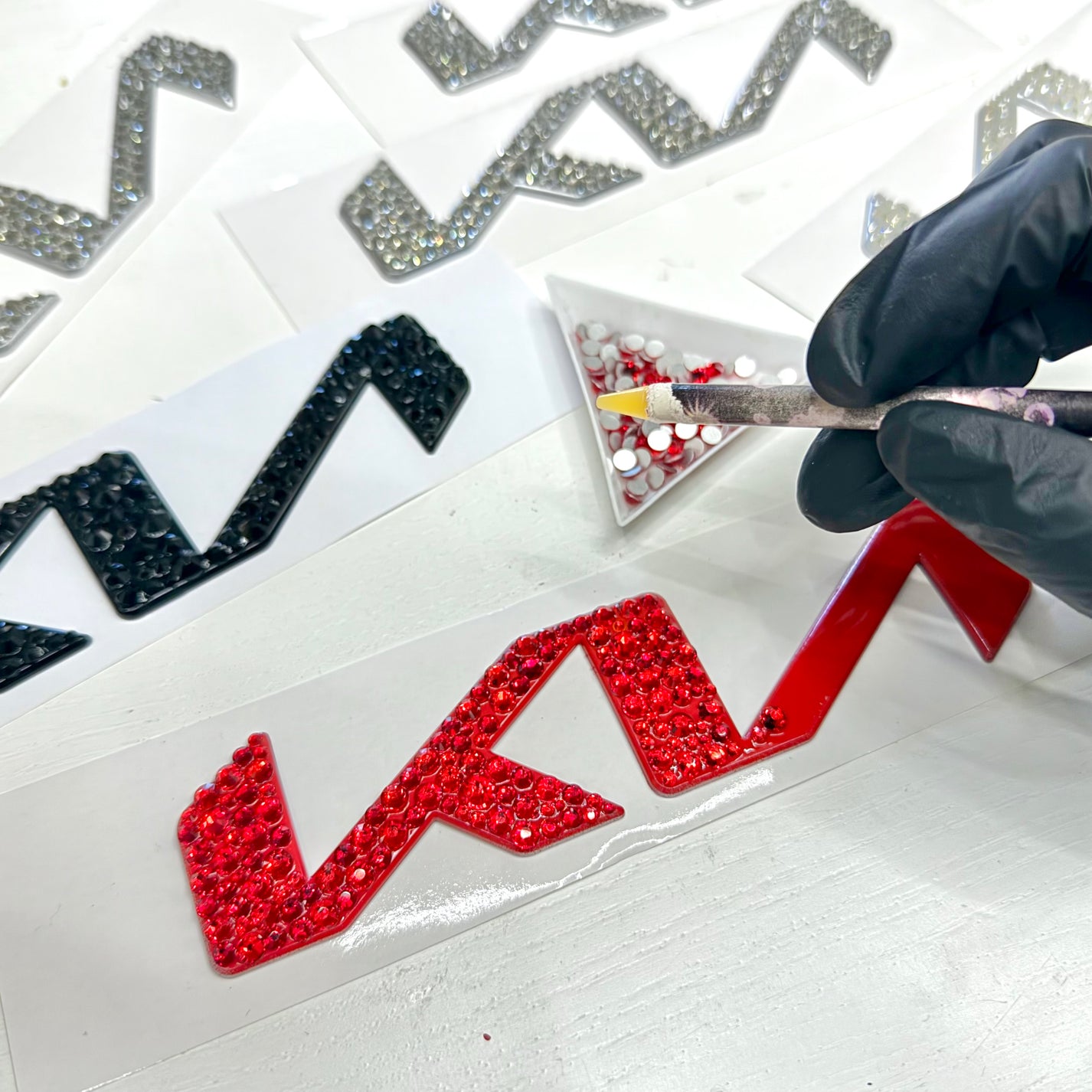 KIA Bling Bling Crystal Emblem – Stunning Diamond Decal for Your Vehic ...